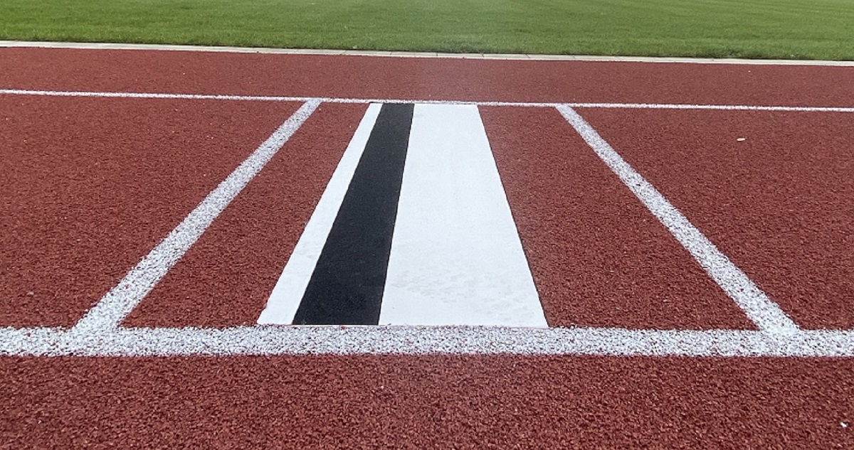 Absprungbalken für Weitsprunganlagen - direkt vom Hersteller